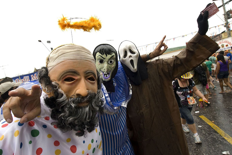O OLHO: * O tradicional Carnaval dos Papangus de Bezerros (PE)